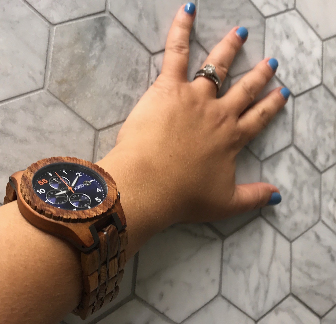 5 Reasons You Should Still Wear a Watch Even Though You Have a Phone ...